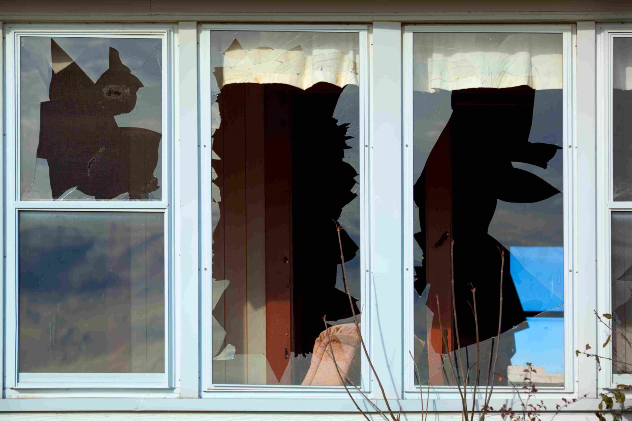 Replacing your broken windows - J & M Windows And Glass